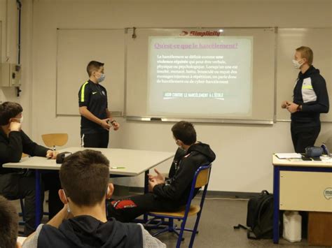 Des élèves Ambassadeurs Contre Le Harcèlement Lycée Ampère