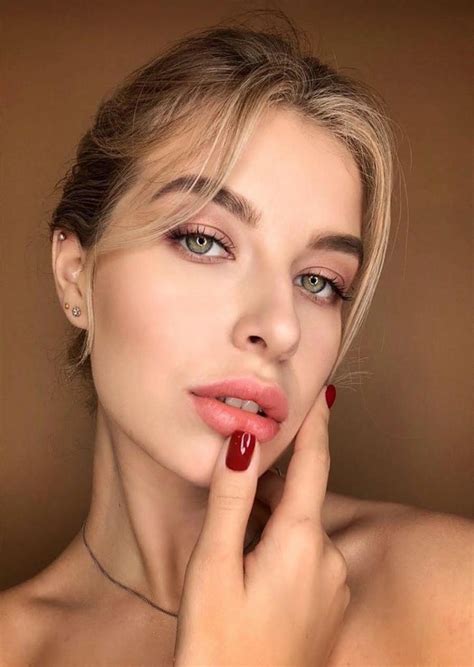Эскортница Вера в Москве Escort