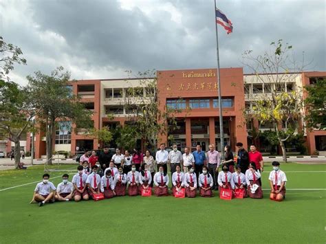 格乐大学王长明主席率队到访泰国光华中学和泰国eeci国家科学研究院大学国际学校