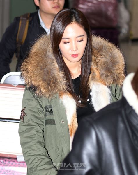 [포토]소녀시대 유리 특별해 보이는 공항 패션~