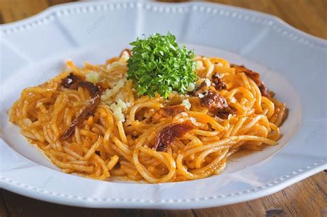 토마토 소스와 파마산 치즈를 곁들인 파스타 사진 배경 및 무료 다운로드를위한 그림 Pngtree