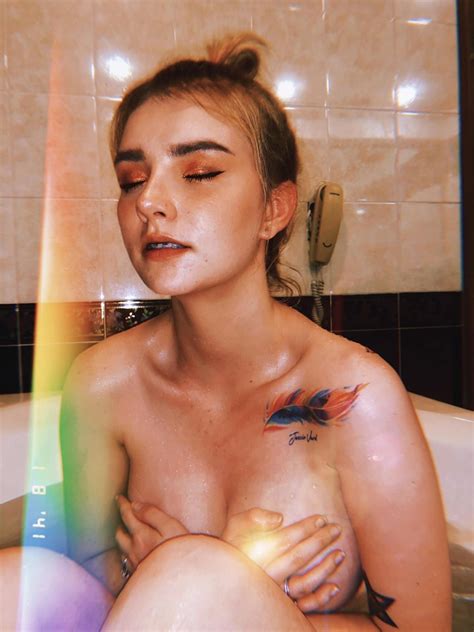 Cerita Sex Gambar Ngentot Threesome Dengan ABG Perawan Skidipapapp