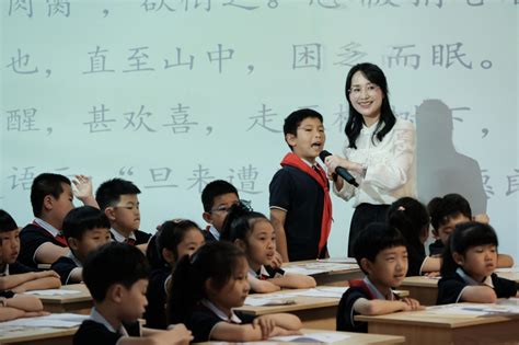 龙湾区小学语文爱阅读之“经典诵读”暨诗教干部培训活动