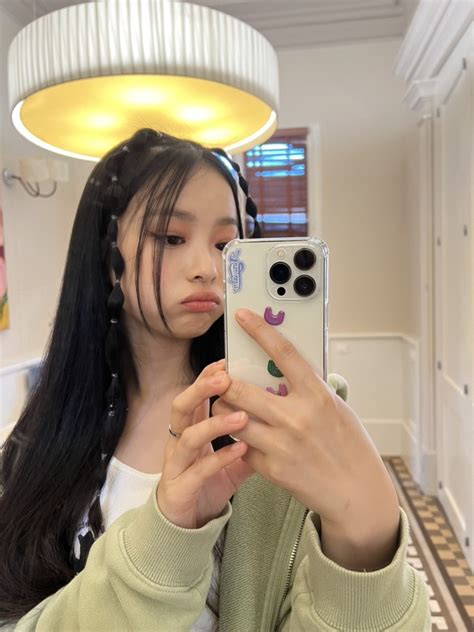 [잡담] 뉴진스 하니 셀카 뭐임 인스티즈 Instiz 연예 카테고리