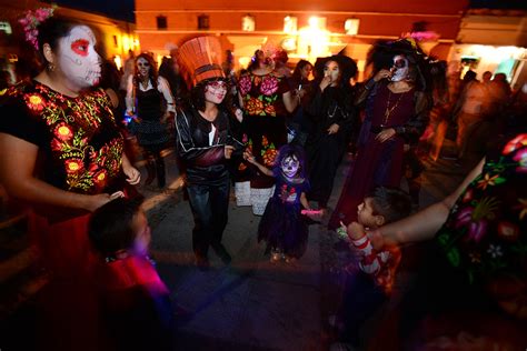 Day Of The Dead Oaxaca Raul Touzon