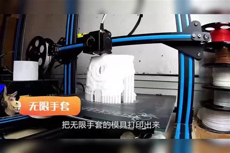 老外打造灭霸的无限手套，成品炫酷逼真，灭霸看到都急了！手套老外成品
