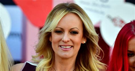 Stormy Daniels Spanked Pajama Clad Donald Trump With Magazine In