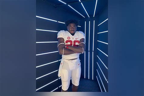 Crimson Tide Recruit Sets Commitment Date Narrows Schools