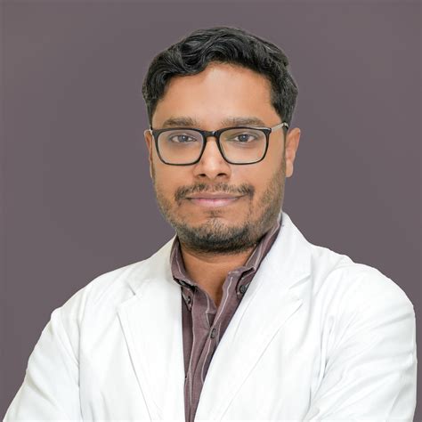 Dr Roshan George Gastroenterologist In Calicut Kozhikode Kerala Meitra Hospital