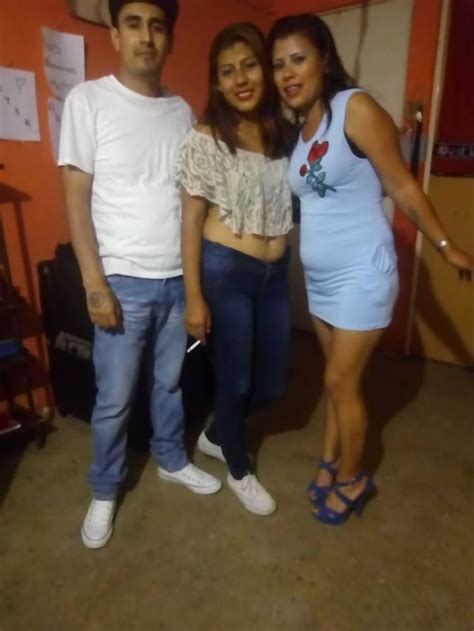 Mi Tía Y Prima Salieron Más Zorras Calientes Rlatinas