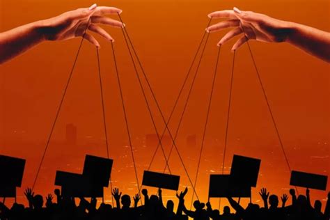 Dinasti Politik Mensiasati Demokrasi Banten Raya