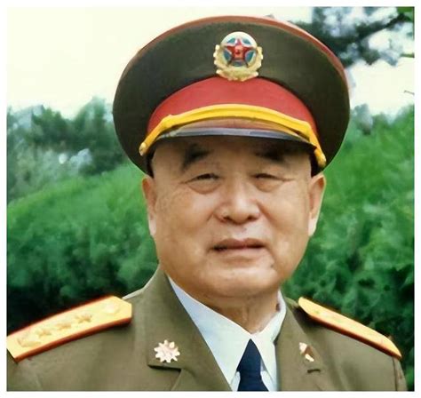 1971年毛主席返京停留丰台，单独交代李德生：秘密调动一个师到京部队北京行动