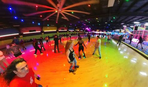 Lizs Roller Skating Story Skate Takes