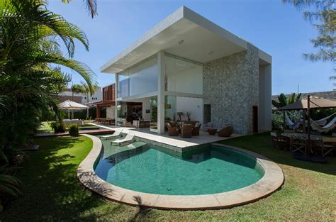 Confira curiosidades e projetos de decoração de piscinas BOL Fotos