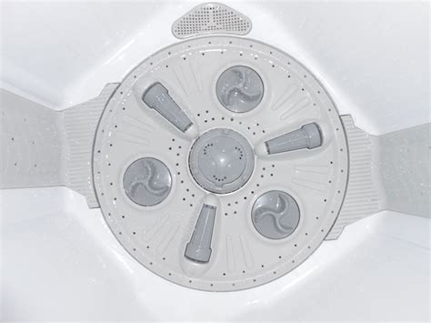 무료 이미지 과학 기술 화이트 바퀴 집 시계 천장 장비 전기 같은 깨끗한 안일 빨래 의류 바구니 문 현대 청소기 기구 생성물 디자인