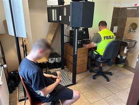 Zadał 9 latkowi jedno pytanie Gdy usłyszał odpowiedź kopnął go w