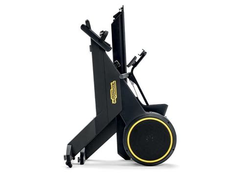 Technogym Skillrow Rowing Machine 運動產品 運動與健身 運動與健身 有氧健身器材 Carousell
