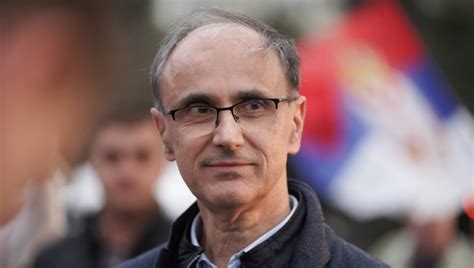 Під тиском Заходу Пропаганда Кремля боїться що премєр Сербії викине з уряду міньйонів Росії