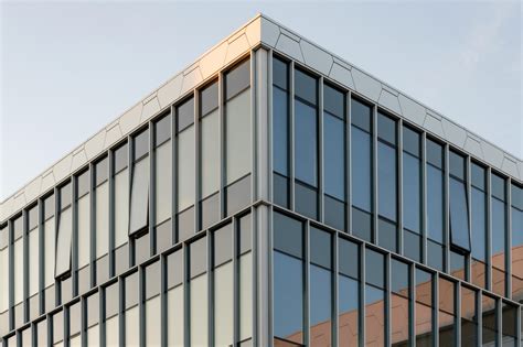 스테인드 글라스 고층 빌딩 · 무료 스톡 사진