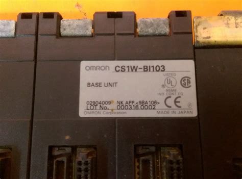 Omron Cs1w Bi103 Base Unit Plc Dcs Servo Control Motor Power Supply