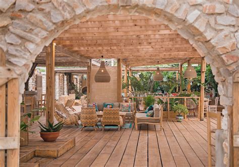 These Are The Top Paros Seaside Lunch Spots