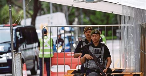 Us Chinese Defence Chiefs Set To Meet In Singapore New Straits Times