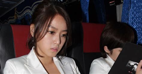 포토엔 티아라 소연 고사2 매진행렬이래서 반응 살펴보고 있어요~