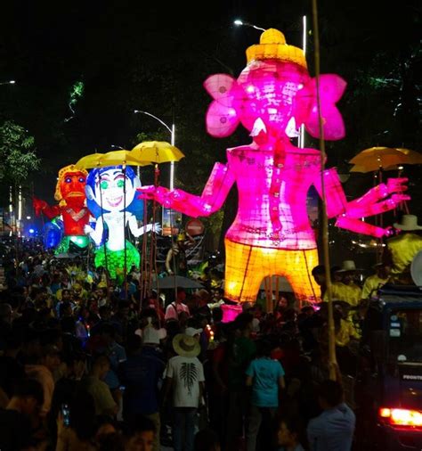 ភ្ញៀវទេសចរជាតិ និងអន្តរជាតិ រួមជាមួយប្រជាពលរដ្ឋ រាប់ពាន់នាក់