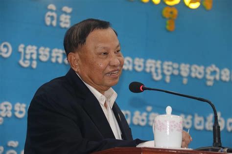 សម្ដេចវិបុលសេនាភក្ដី សាយ ឈុំ ប្រកាសតែងតាំង ឧបនាយករដ្ឋមន្ដ្រី នេត សាវឿន