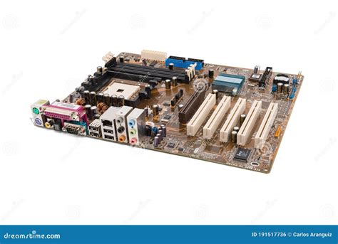 Una Motherboard Aislada En Fondo Blanco Foto De Archivo Imagen De Entrada Proceso