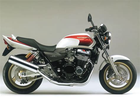 The Strongest Naked CB1300SF With A Traditional Inline 4 Cylinder