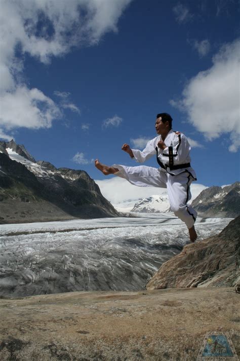 Grandmaster Hwang Ho Yong Ge Baek Hosin Sool Taekwon Do Itf School