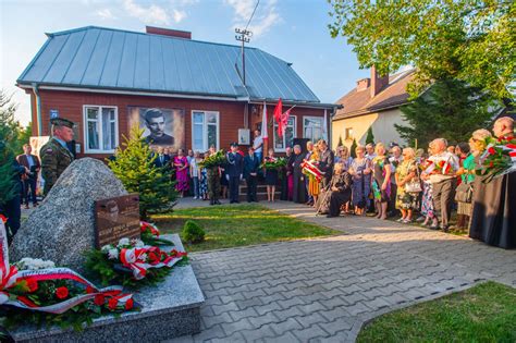 Obchody 46 rocznicy śmierci ks Romana Kotlarza zdjęcia