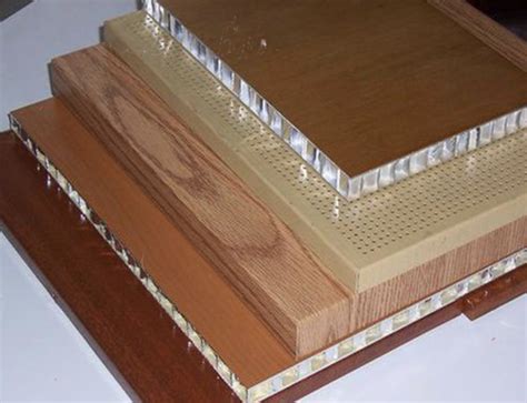 Hệ thống tấm trần nhôm tổ ong cho tàu biển