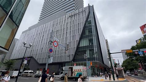 北海道新聞🖋️ On Twitter 札幌・狸小路に新名所 「モユクサッポロ」プレオープン🎉 「モユク」はアイヌ語で「タヌキ」🦝 水族館