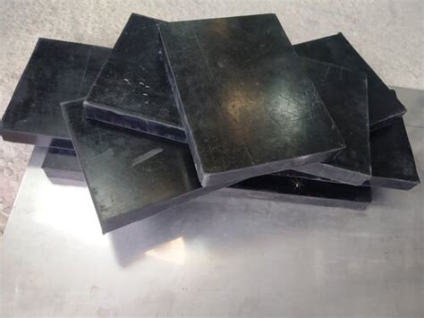 10 Mm Thick Rectangular Rubber Pads At Best Price In Vadodara Aston