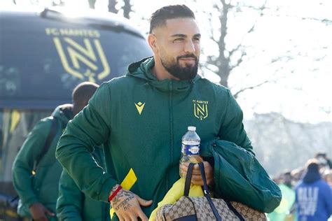 Umm Salal Tente Sa Chance Pour Andy Delort