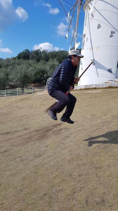 뛰는 놈 위에 나는 놈이 있다 네이버 포스트