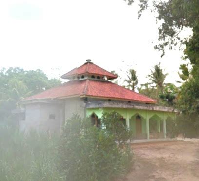 Masjid Desa Proyek Pancasila VMQJ C Labuhan Ratu Enam Kec