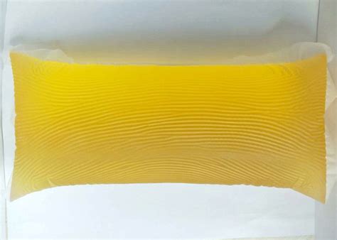 Light Yellow Translucent Solid Apao Hot Melt Adhesive With Very Tack