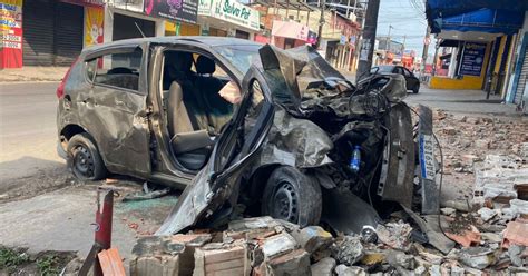 Quatro Pessoas Ficam Feridas Após Carro Colidir Em Muro Veja Vídeo