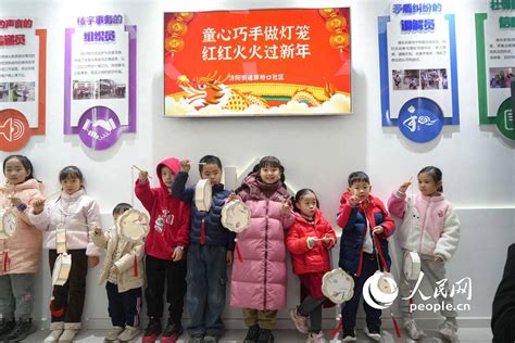 社区街道寻年味 传统文化庆新春王天乐小朋友们龙灯