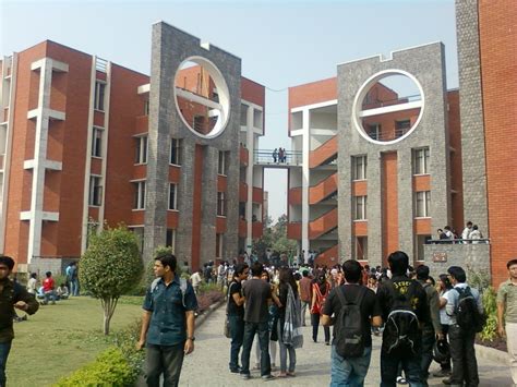 Amir Khan Northern India Engineering College Ggsipu Delhi