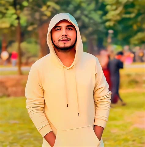 আচ্ছা আপু সবচেয়ে বেশি লয়াল কে। ছেলেরা নাকি মেয়েরা 😭😪🥀💔 Shortsreels