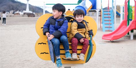 中級a10 4：弟と一緒にいると、私と本当に違うと感じることがあります トミのオンライン【韓国語ショップ】