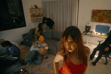 Lirik Lagu Garam Dan Madu Sakit Dadaku Antara News Mataram Berita