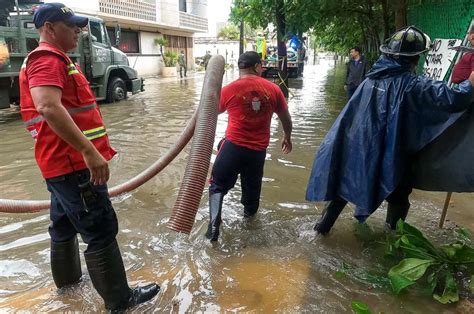 Ciclón tropical Uno trae lluvias torrenciales a México