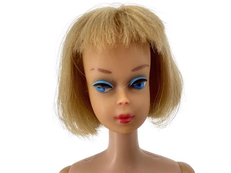 Lot 1 American Girl Barbie Wblond Hair And Very Bright Gorgeous