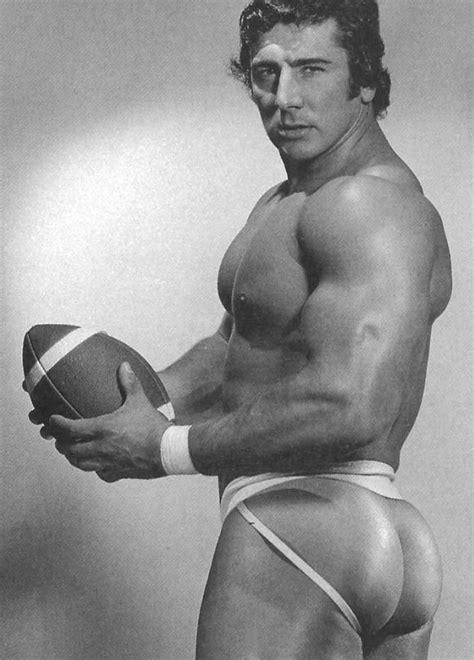 Nude Rugby Phnix