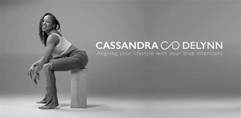 Cassandra Delynn Natural Fit Mom